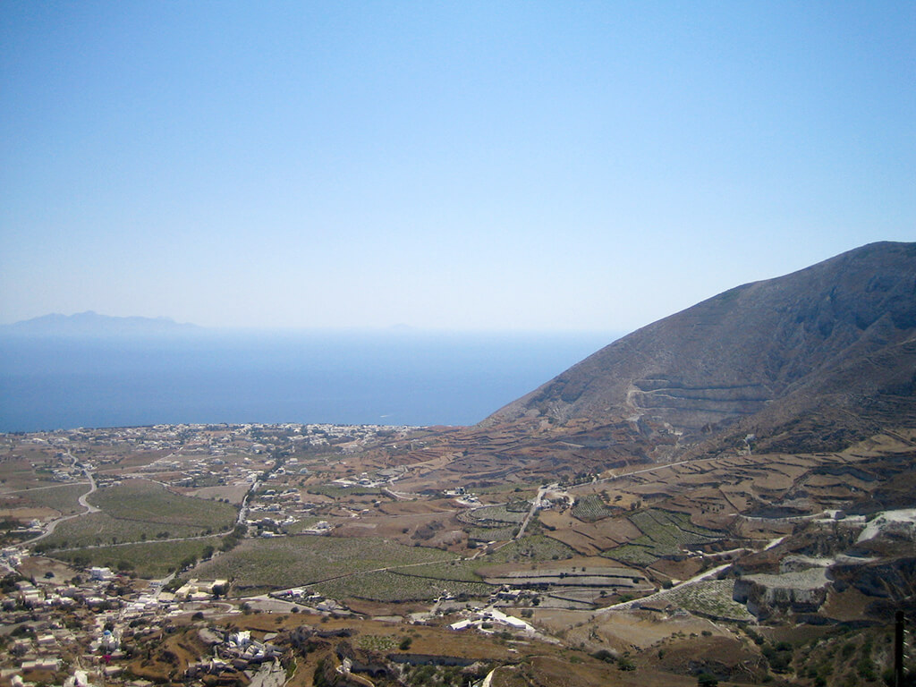 Quando andare a Kamari? Clima e Meteo. 1 mesi da evitare!